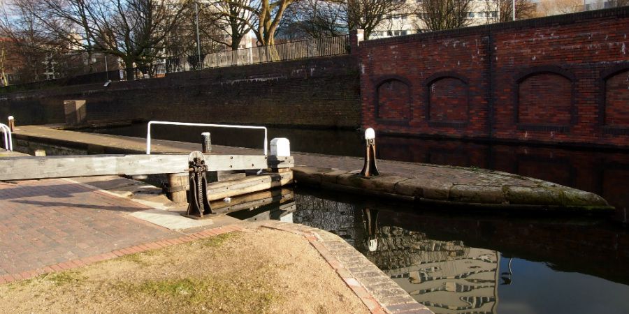Farmers Bridge Locks | Canal & River Trust
