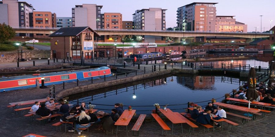 Let's Walk: Historic Canal Walk | Canal & River Trust