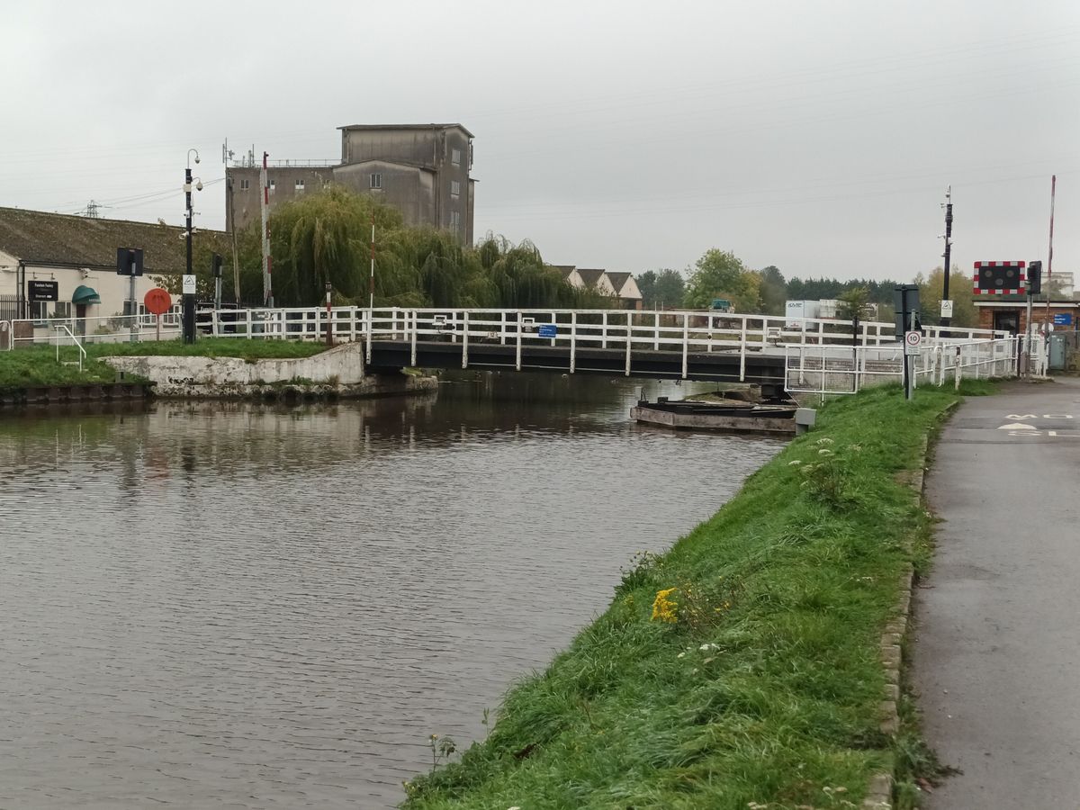 Saul Junction to Patch Bridge Walk | Canal & River Trust