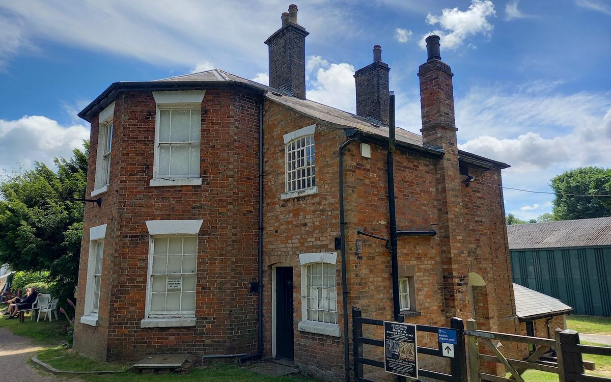 Historic Braunston Stop House set to go under the hammer | Canal ...