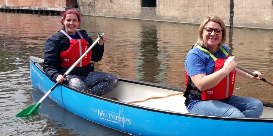 A beginner’s guide to canoeing equipment | Canal & River Trust