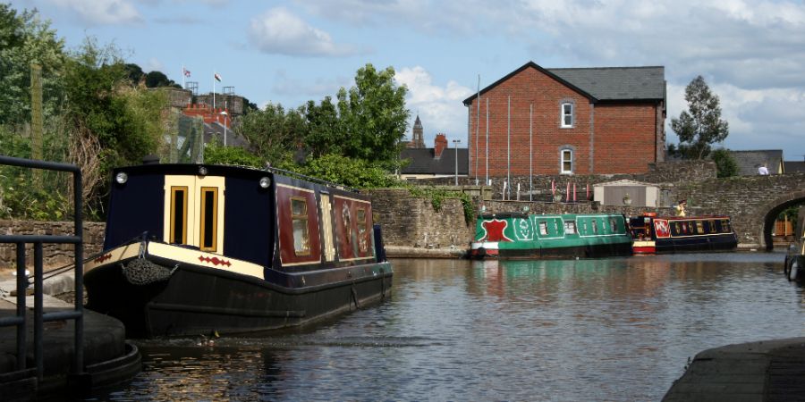 Wide Beam Boats, Wider Considerations | Canal & River Trust