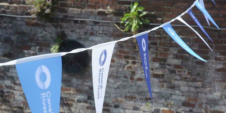 Pre-booked visitor moorings in London | Canal & River Trust