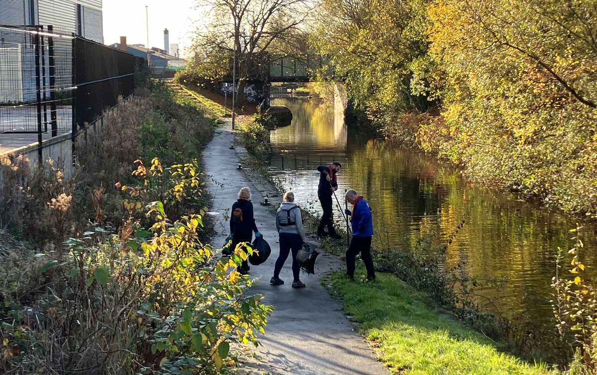 Lifelines for nature in Manchester | Canal & River Trust
