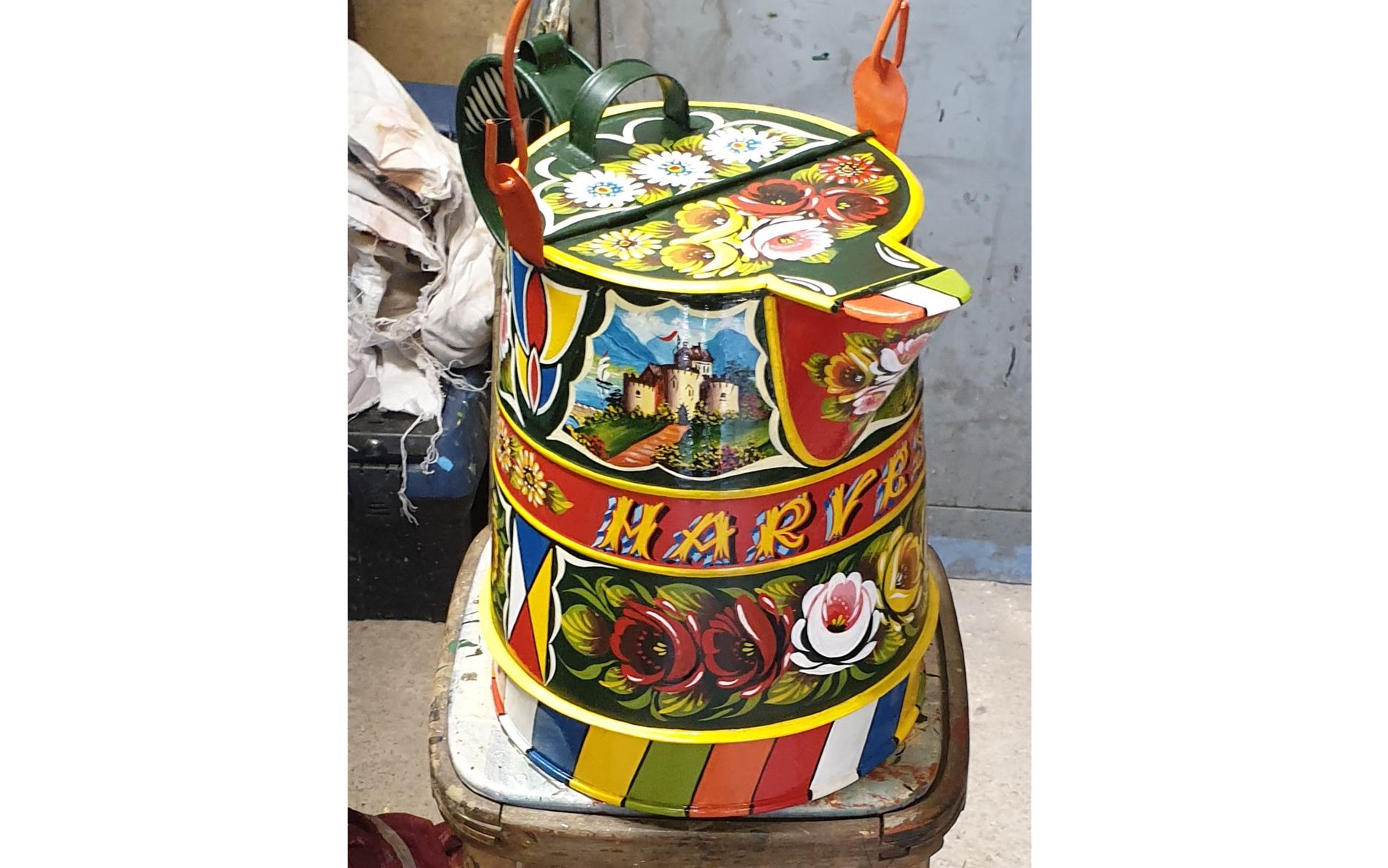 How to paint Roses & Castles | Canal & River Trust