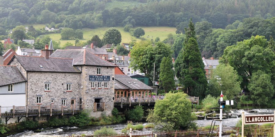 Walk from Llangollen Wharf | Canal & River Trust