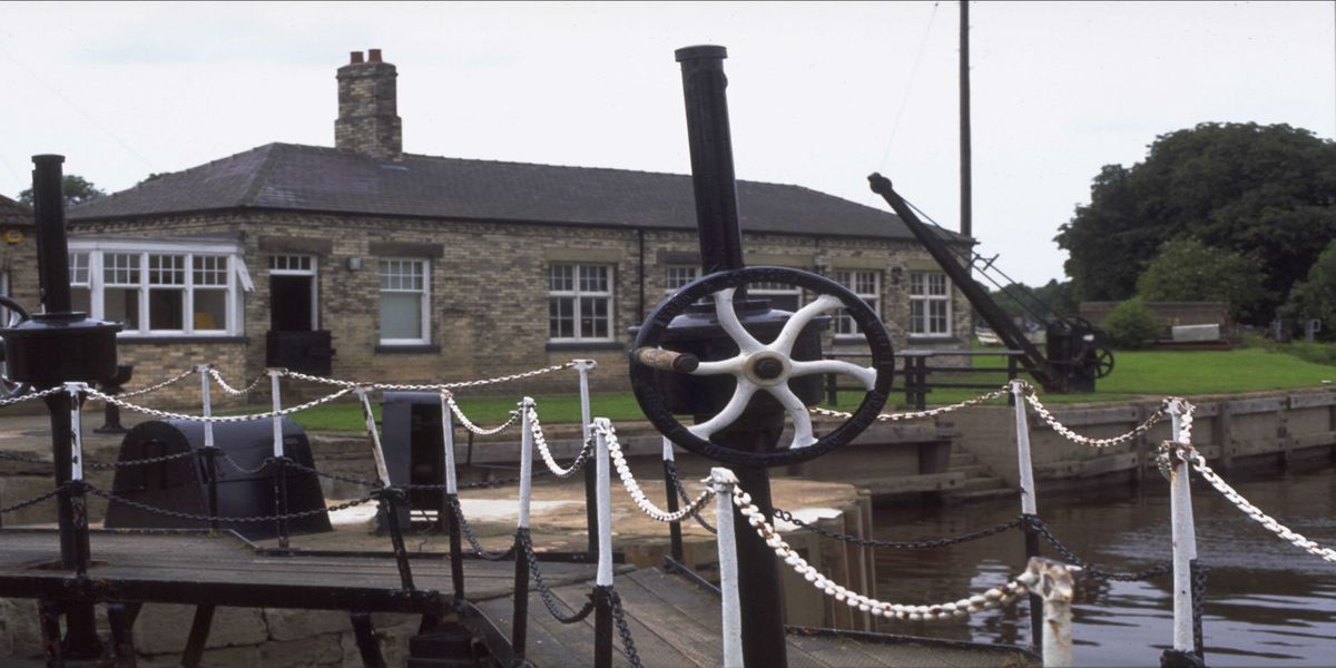 Free school trips to Naburn Lock near York | Canal & River Trust