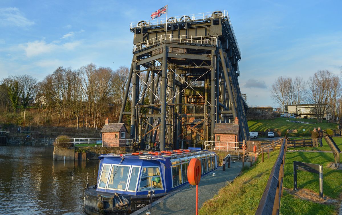 Heritage Open Day plus bookable free Boat Trips | Canal & River Trust