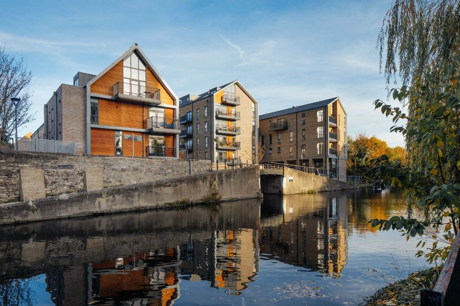 Bow Wharf - London | Canal & River Trust