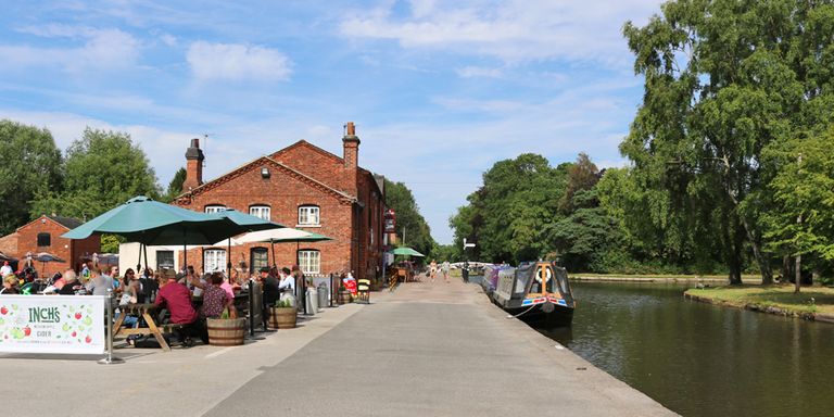 Two-mile walk at Fradley | Canal & River Trust