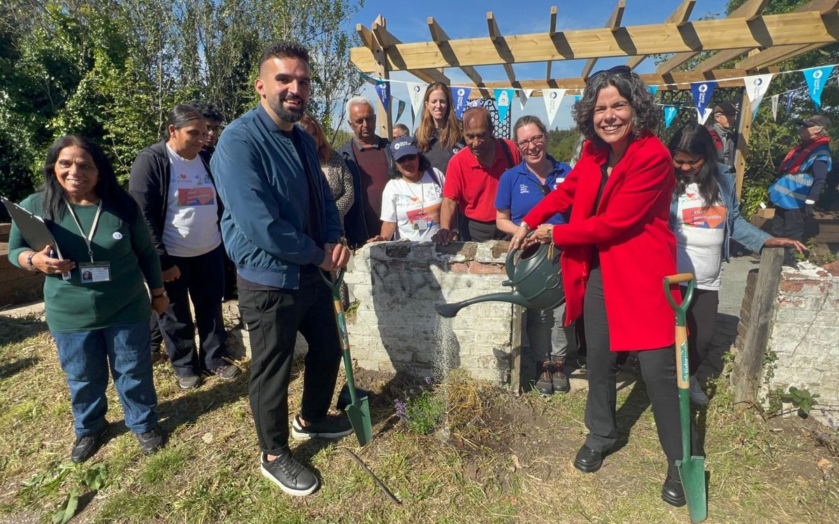 Southall Grand Union Canal Wellbeing Way celebrates new wetland and ...