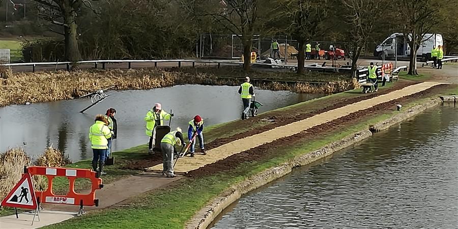 Towpath improvement at Hatton Locks | Canal & River Trust