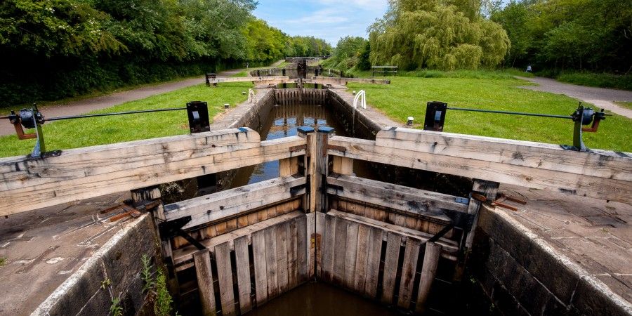 How Does A Canal Lock Work Canal And River Trust