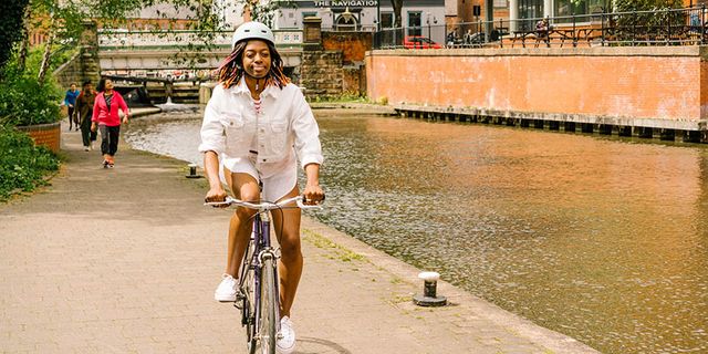 FAQs on cycling safely on the canal towpath | Canal & River Trust