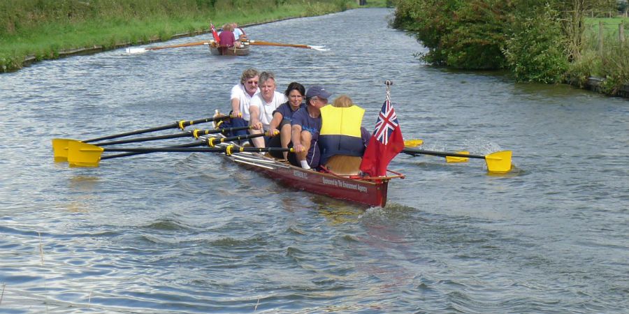 Rowing on the Lee Navigation | Canal & River Trust